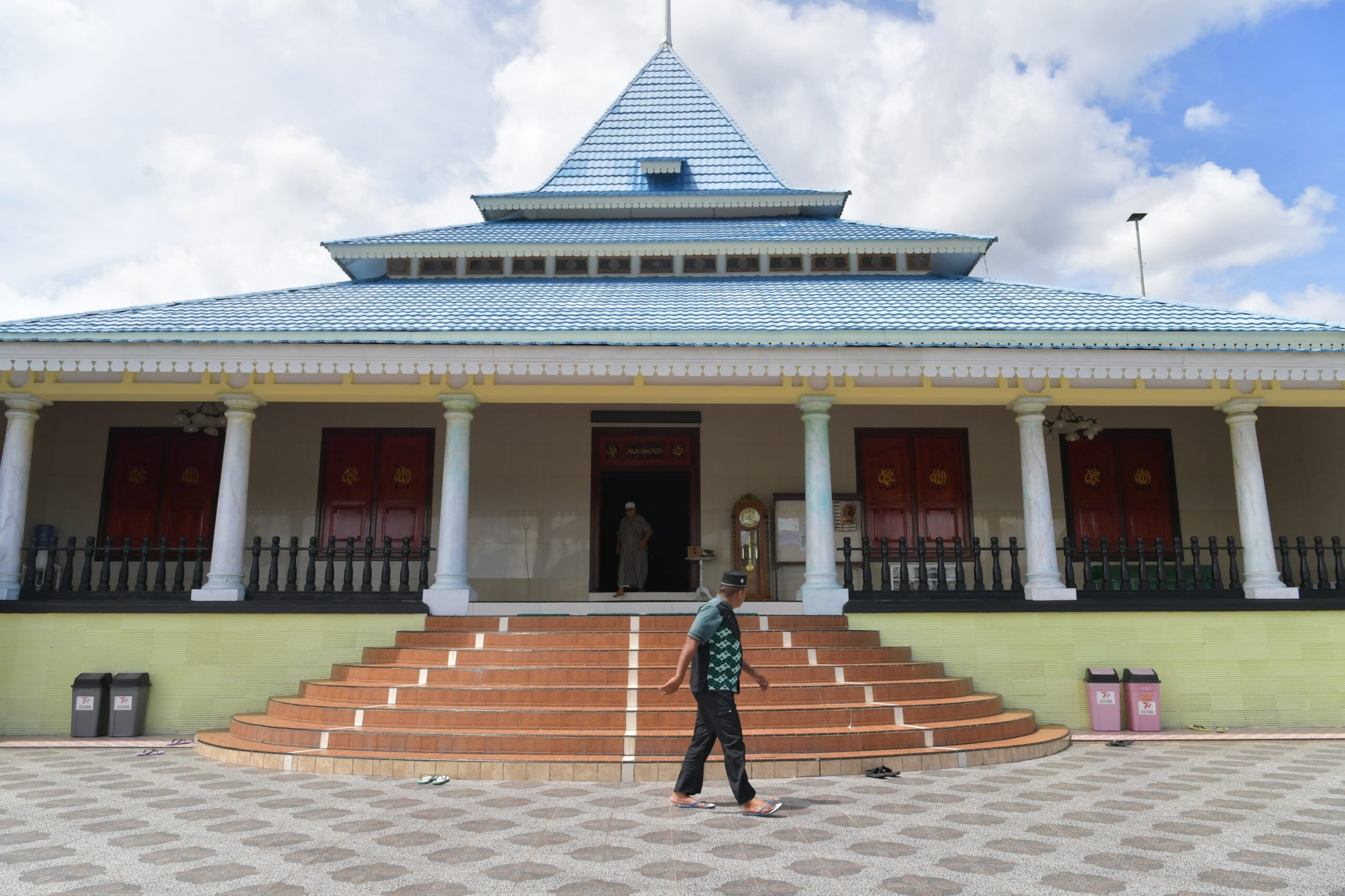 Masjid Sultan Tidore: Warisan Sejarah Islam di Maluku Utara - Wisata Religi